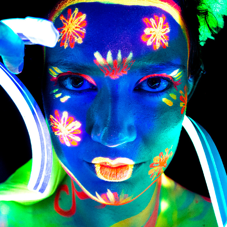 Neon Naked Life Drawing - LondonTheatres.com