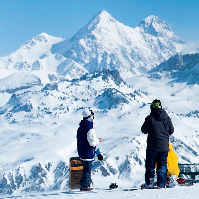 Reyes en Sierra Nevada con forfait y alojamiento | Fever